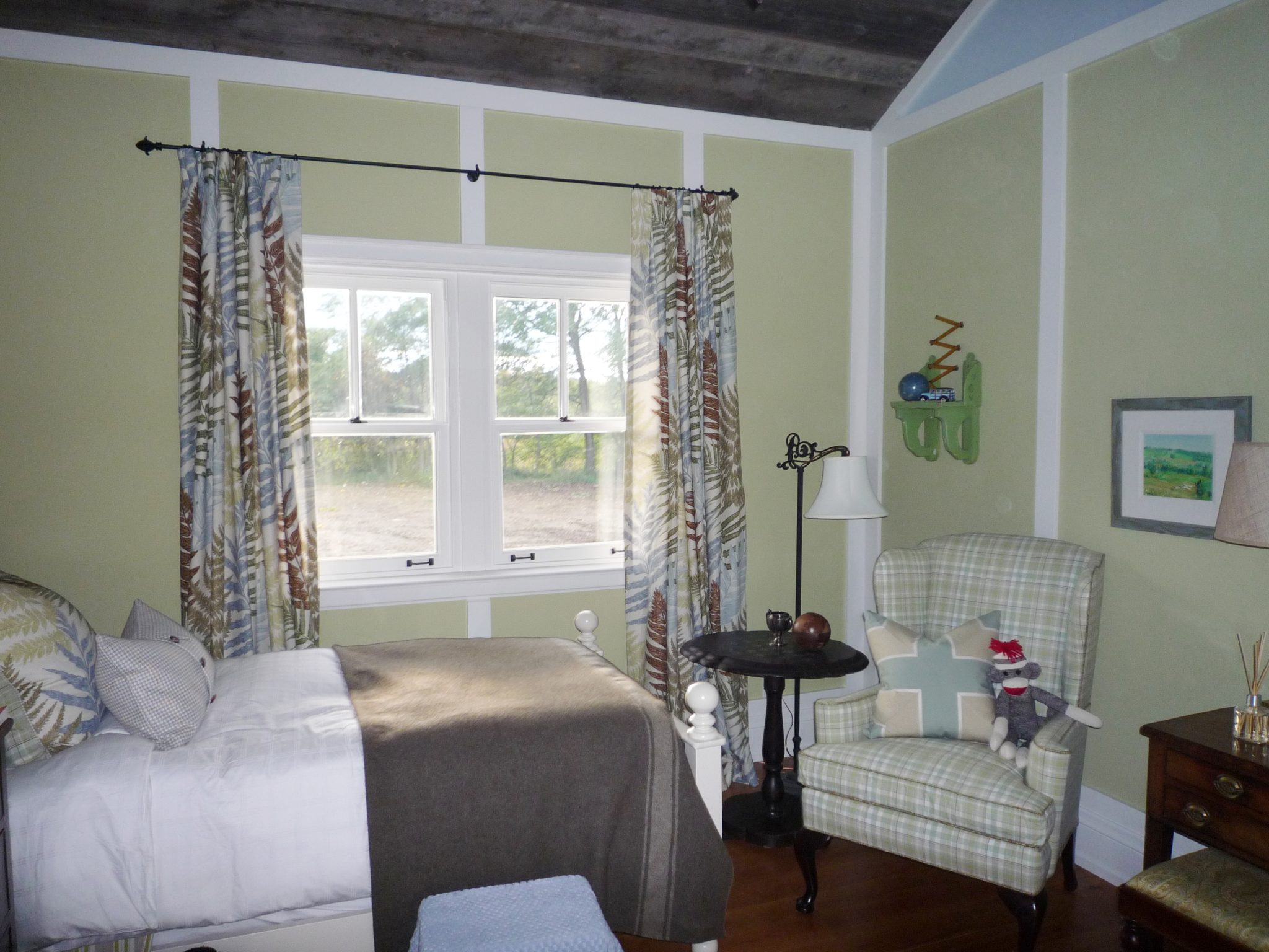 Single Hung Wood Windows - Sarah Richardson's Farmhouse - Fieldstone ...