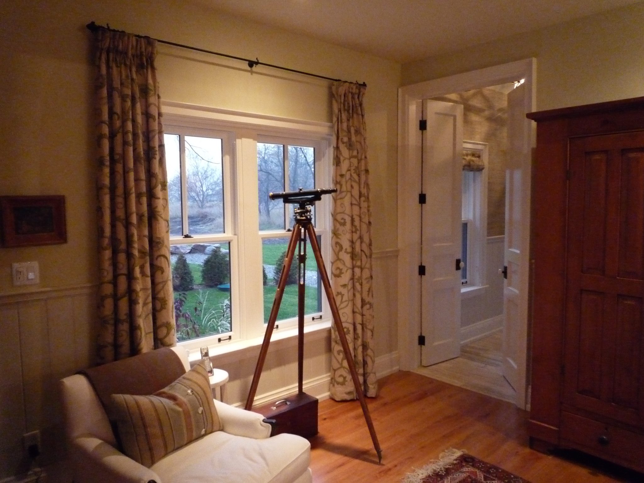 Black Double-Hung Window - Fieldstone Windows