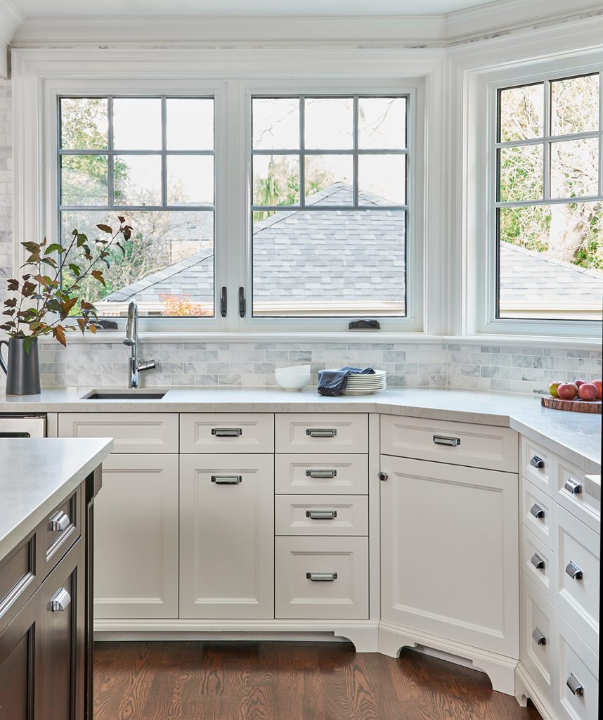 White Casement Kitchen Windows - Toronto | Fieldstone Windows & Doors Ltd.
