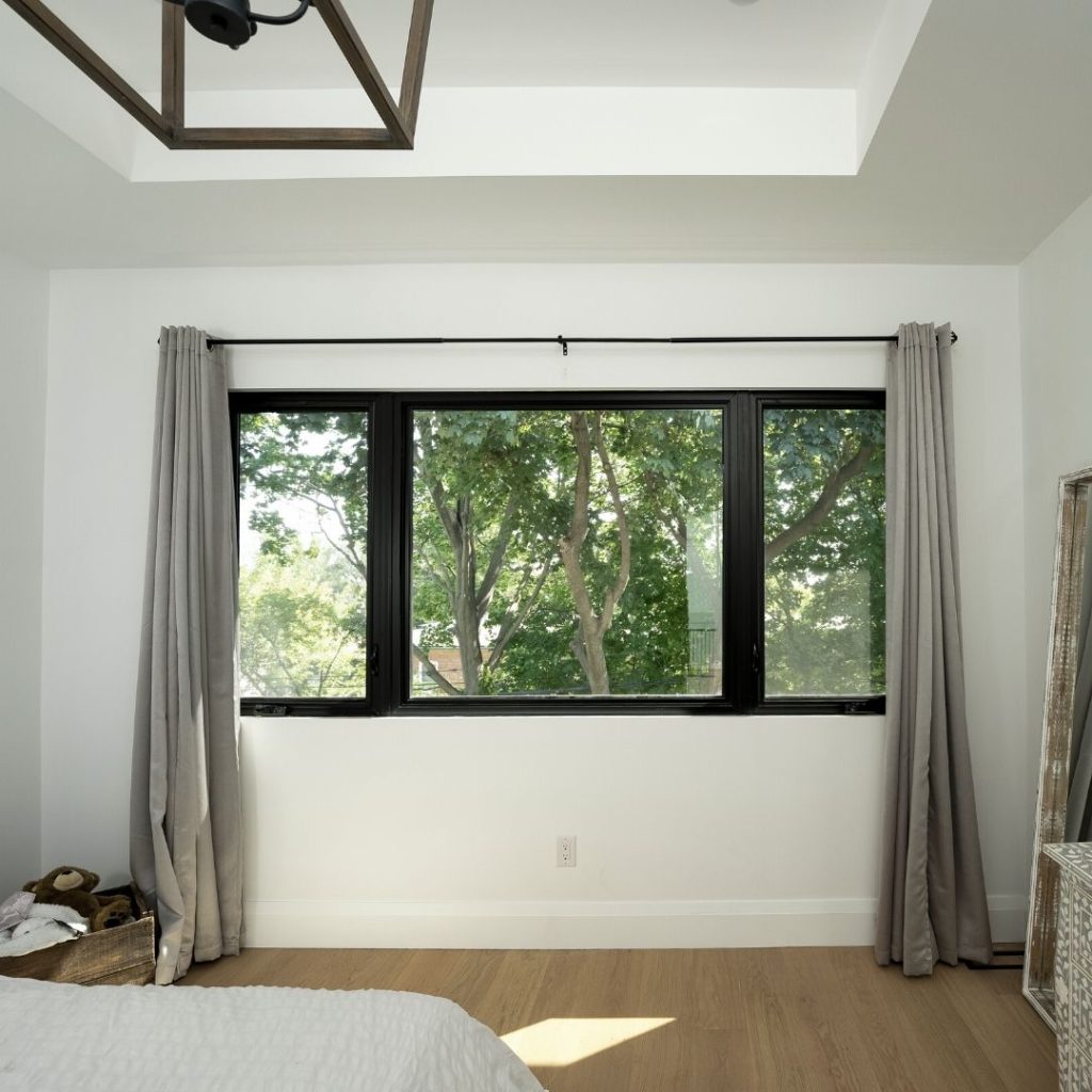 Black Vinyl Casement Windows - Toronto | Fieldstone Windows & Doors