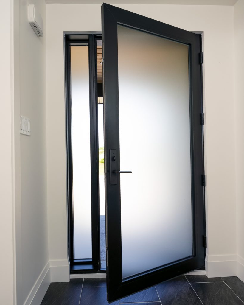 Smooth Fiberglass Rail and Stile Front Door - Fieldstone Windows ...