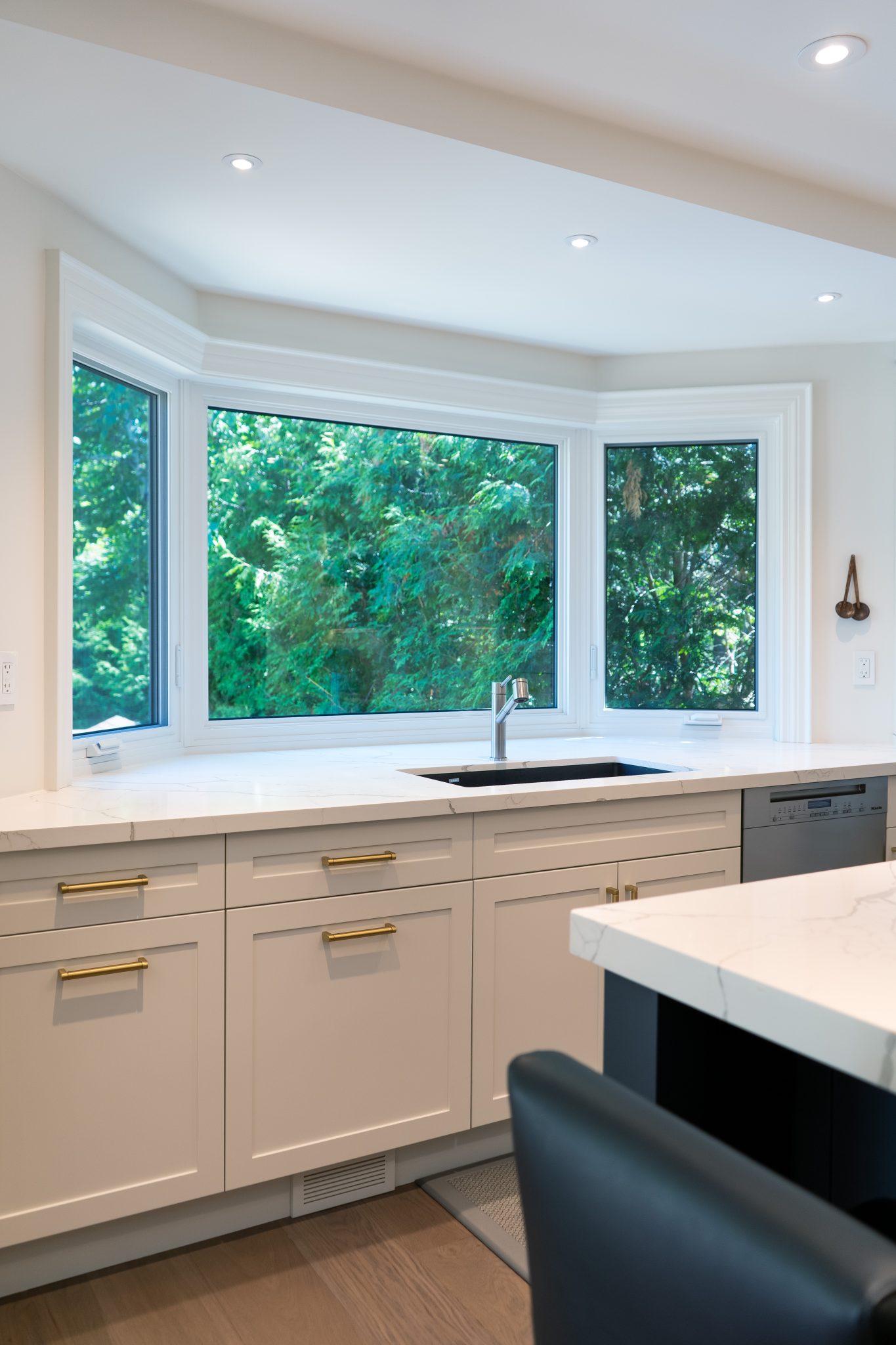 Kitchen Bay Windows - Transform Your Space | Fieldstone Windows & Doors