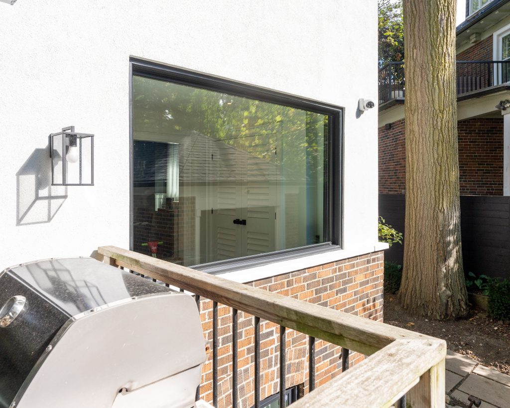 Fixed Vinyl Windows - Toronto - Fieldstone Windows