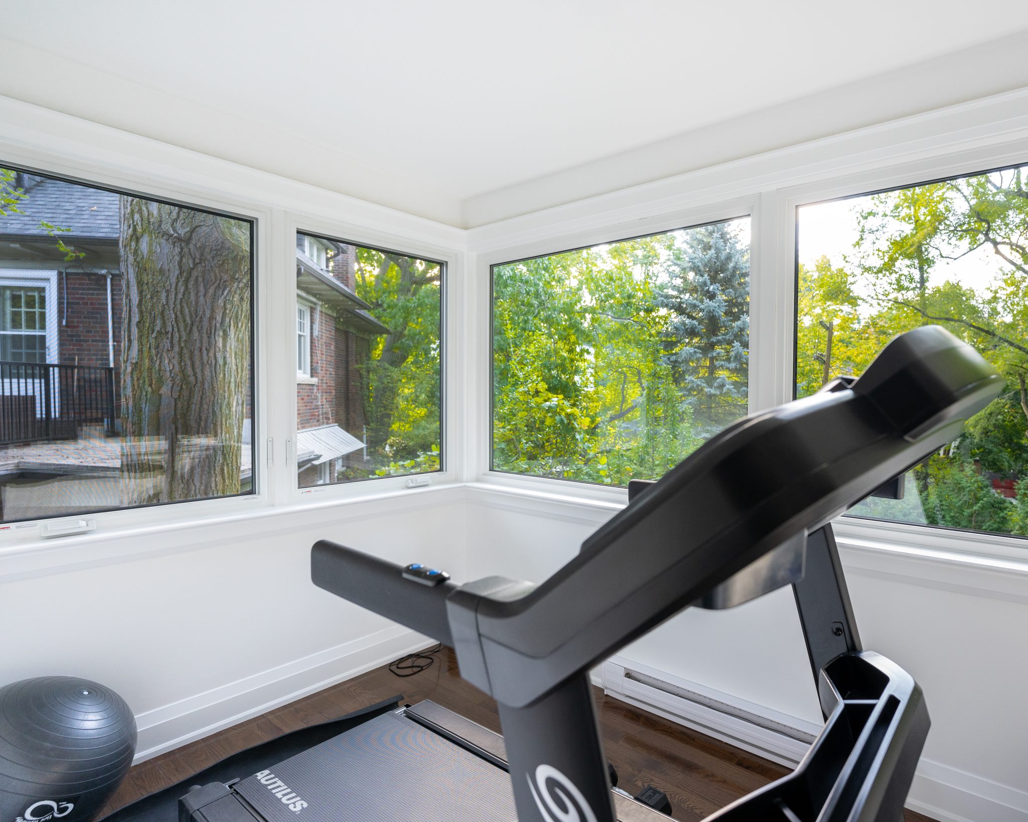 Fixed Vinyl Windows - Toronto - Fieldstone Windows