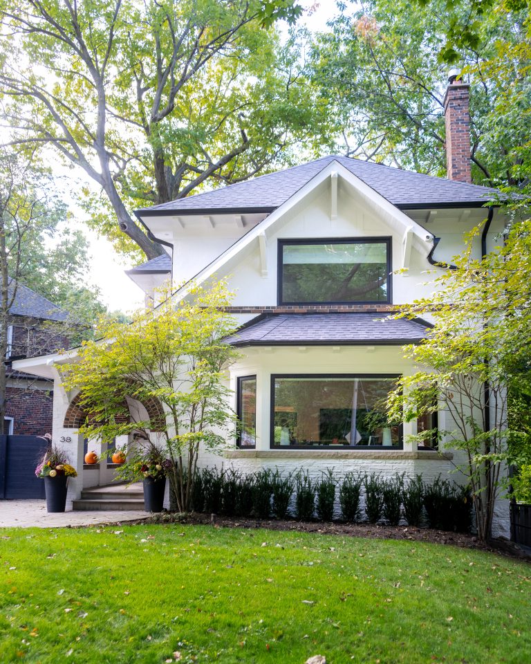 Black Modern Bay Windows for a Bright, Stylish Upgrade | Fieldstone ...
