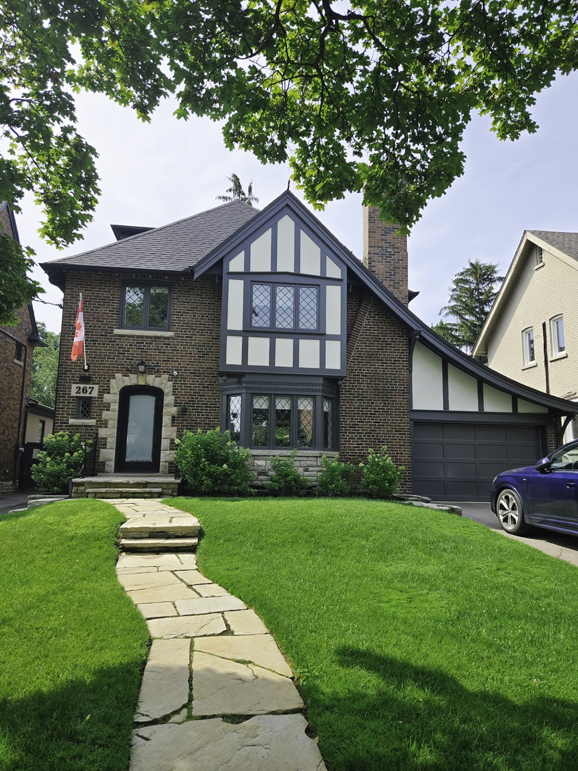 Custom Wood Windows in Toronto | Tudor-Style Diamond Leaded Glass