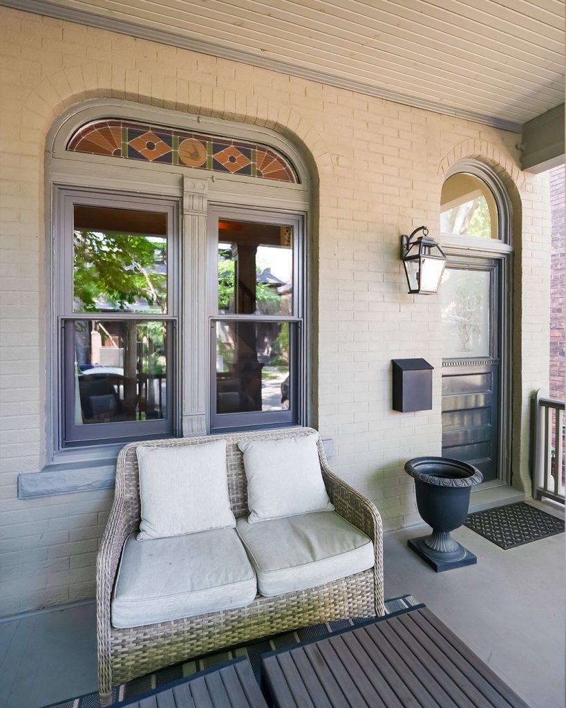 etal Clad Wood Double Hung Windows in Toronto | Classic & Durable